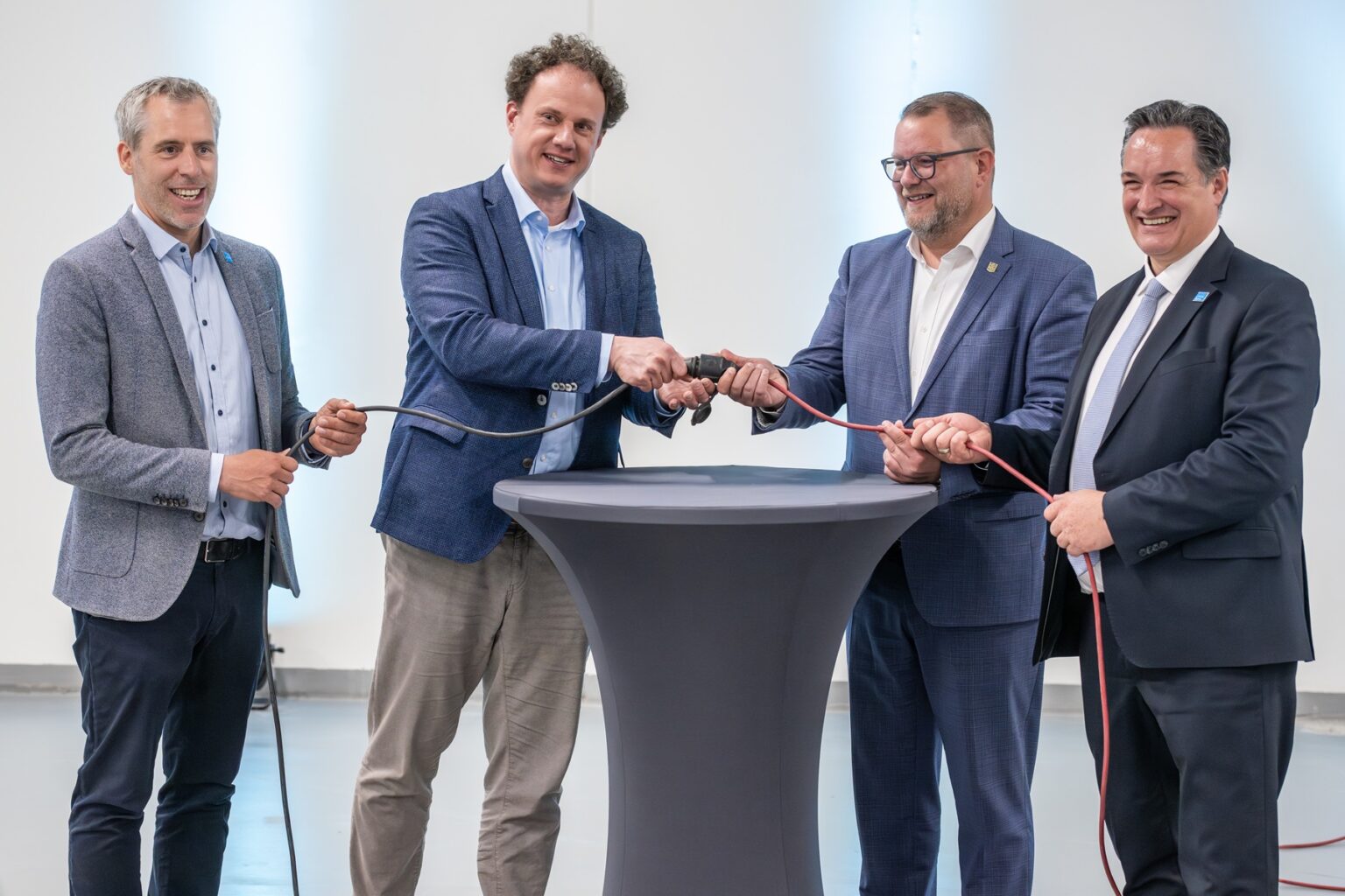 Waldäcker III: Die Energiezentrale für Fernwärme ist am Netz ...